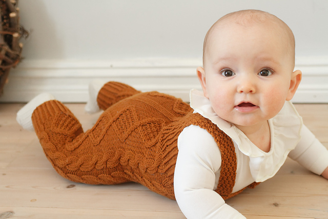 Ravelry: Pineconepants pattern by Shja