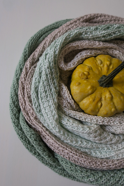 Ravelry: Roman Autumn Scarf pattern by Karolina Wesolek