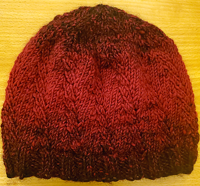 Ravelry: Vertical Herringbone Hat pattern by Zaray Buenrostro