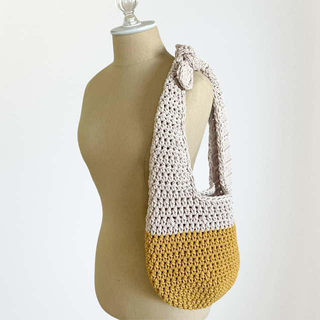 Ravelry: 109 The Top Knot Tote Bag pattern by Simply Made By Erin