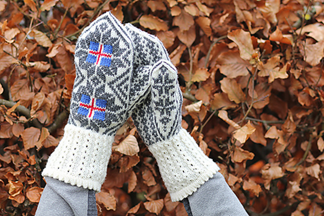 Ravelry: Flag mittens - Selbuvotter pattern by SISNO DESIGN