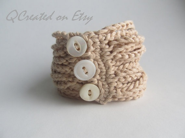 Ravelry: Crochet Bangle Bracelet pattern by Susan Landis