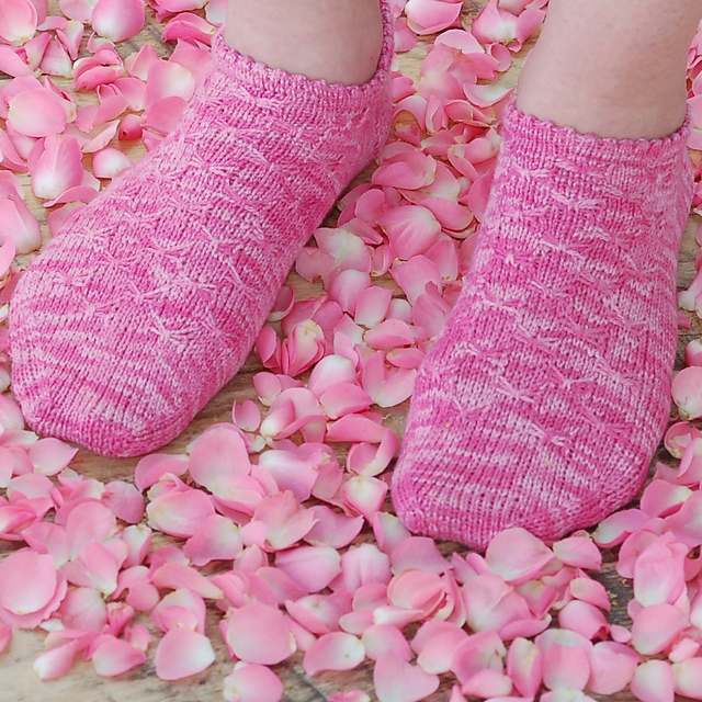 Ravelry: Fluttered pattern by Michelle Hunter