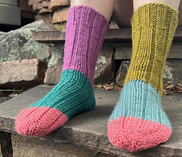 Ravelry: Quick & Easy Bed Socks pattern by Roxana Bartlett