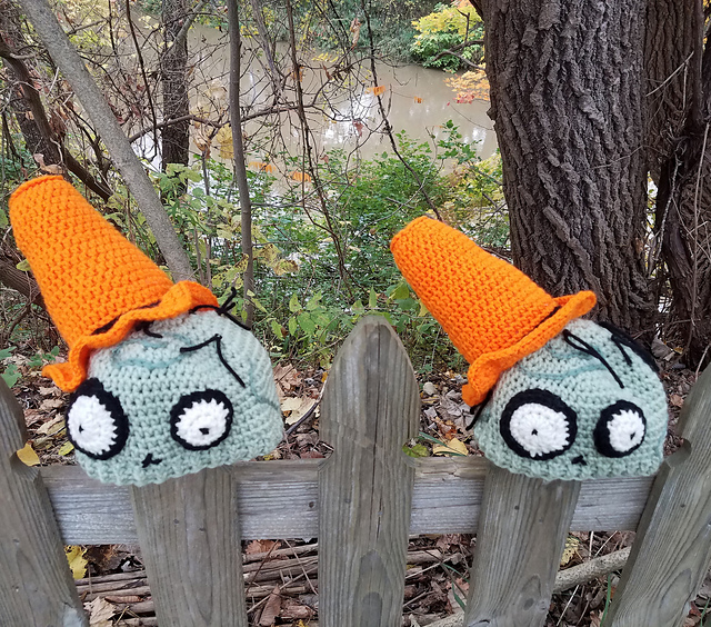 Ravelry: Conehead Zombie Hat pattern by Raechel Kammers