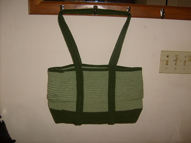 Ravelry: Book Tote pattern by Sherri Screen