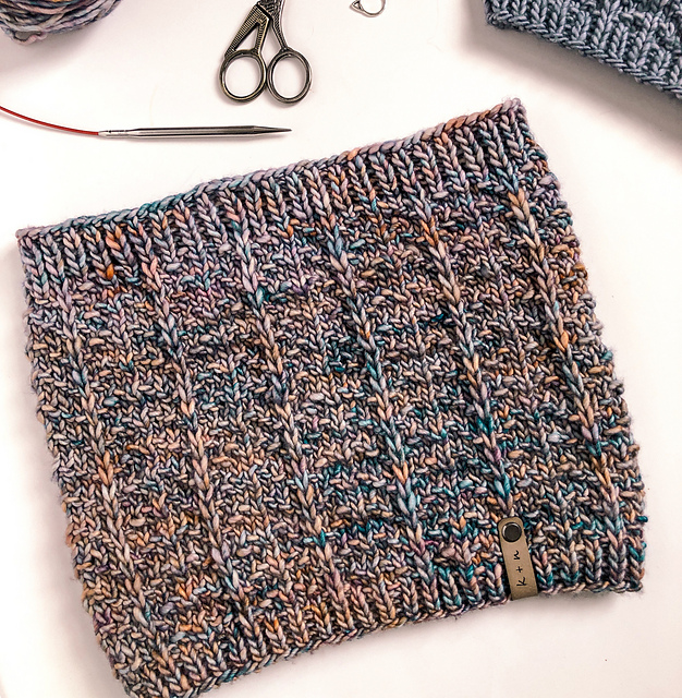 Ravelry: Coastal Mountain Cowl pattern by Knitting with Nellie