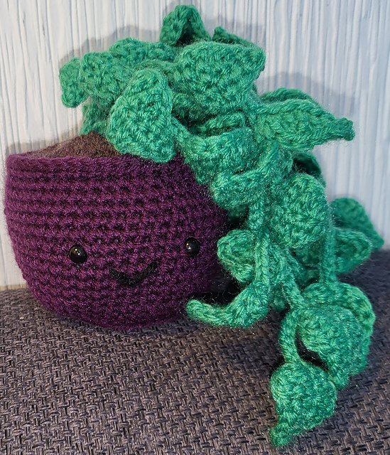 ravelry-potted-plant-pattern-by-silje-elisabeth-andersen
