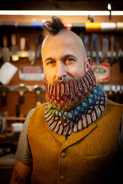 Ravelry: Rhodean Sun Cowl pattern by Nathan Taylor