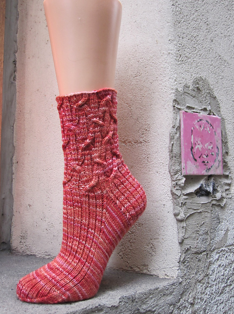 Ravelry: Crowley pattern by Alice Yu