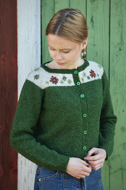 Ravelry: Coming Home Cardigan pattern by Sofia Capelle