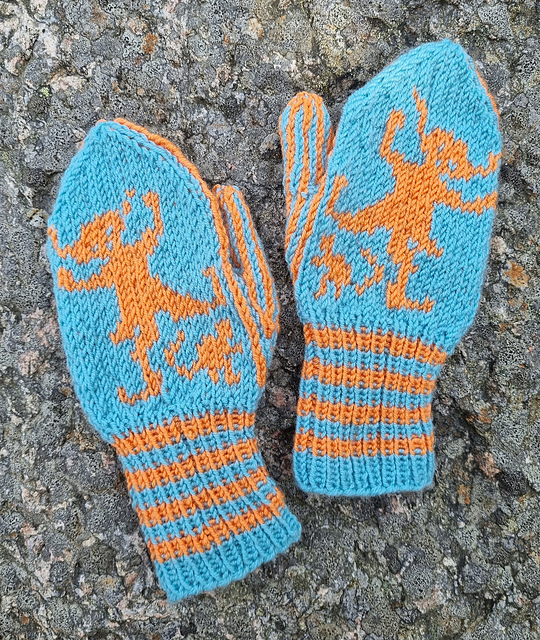 Ravelry: Pippi Longstocking Mittens pattern by Solveig Béen