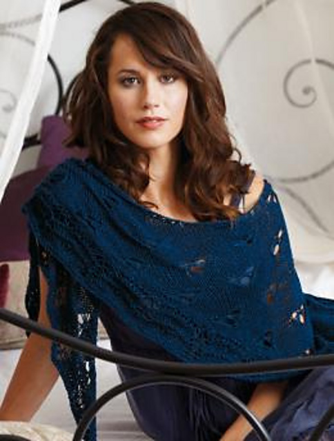 Ravelry: 1906 - Ladies Fichu pattern by Tanja Steinbach
