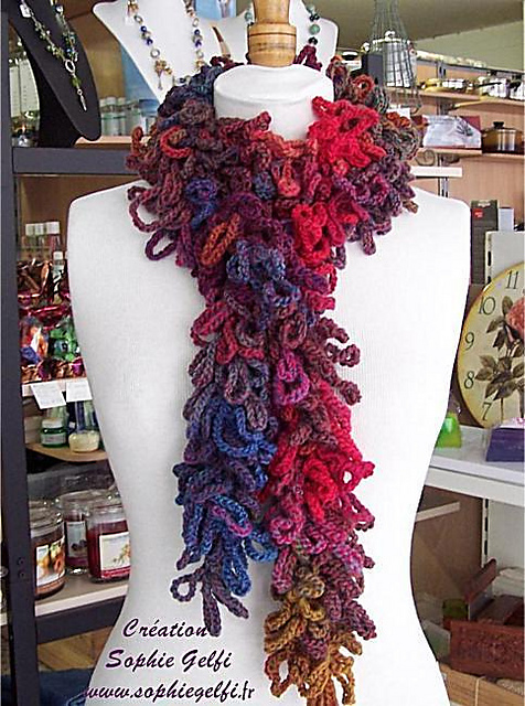 Ravelry: Boaboa Scarf pattern by Sophie GELFI Designs