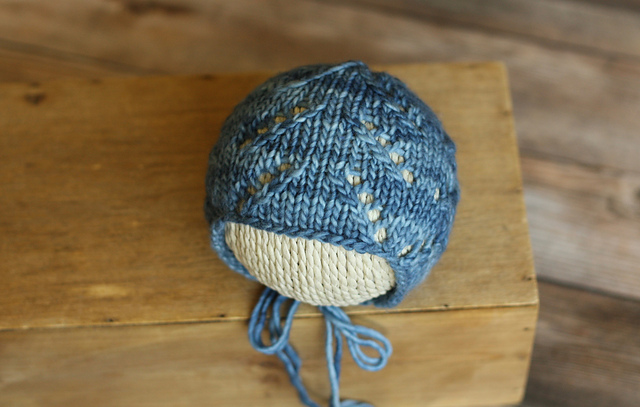 Ravelry: Charlie Bonnet pattern by Three Birds Patterns