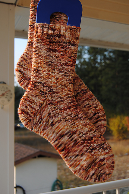 Ravelry: starphoenix's Drippity Drop Socks