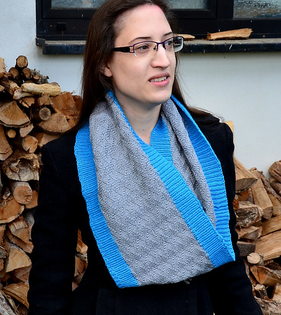 Ravelry: Mila Cowl pattern by Stefanie Bold
