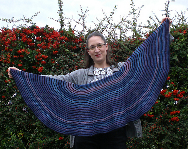 Ravelry: Savina pattern by Stefanie Bold