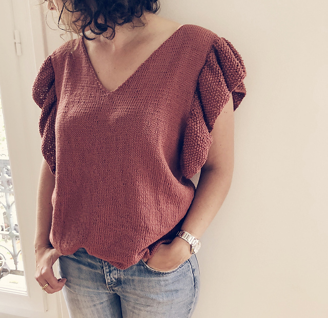 Ravelry: TOP pattern by Marcelle et Clo