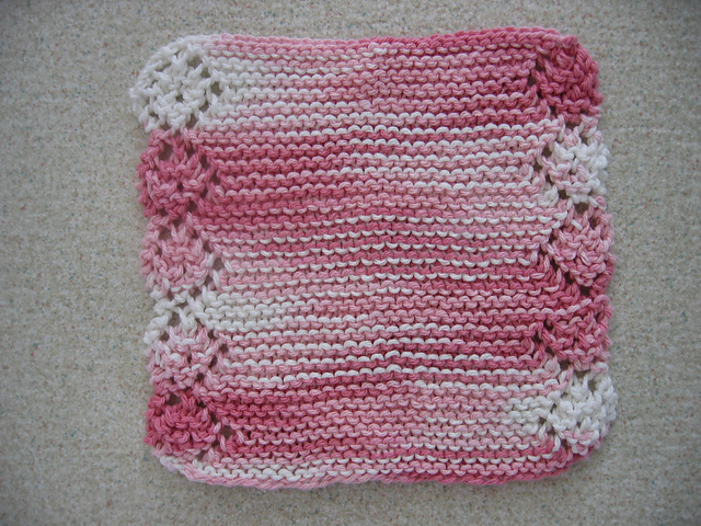 Ravelry: Roses Border pattern by Evelyn A. Clark