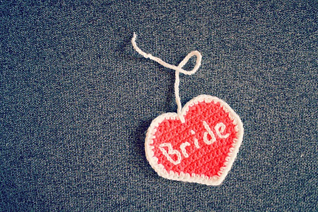Ravelry: Bride Heart Luggage Tag pattern by Stephanie Gayler