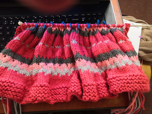 Ravelry: stephbriggsuk's Pomegranate Grey Bernie Scarf