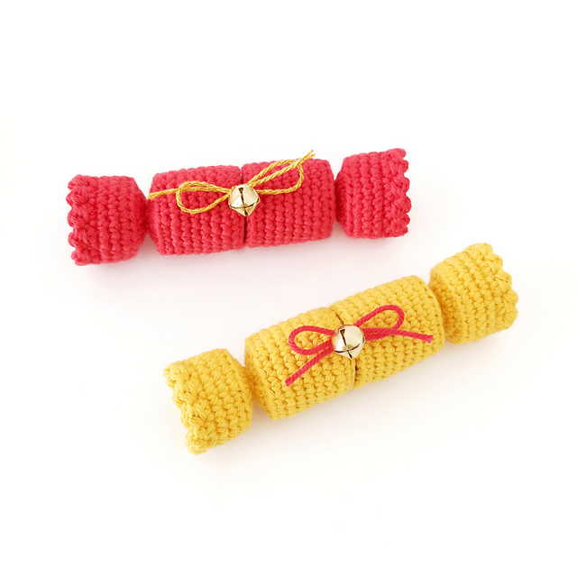Ravelry: Mini Christmas Cracker pattern by Fay Lyth