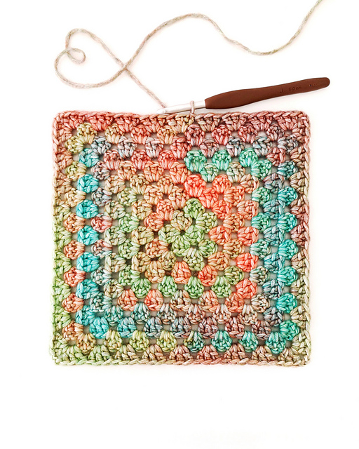 Ravelry: Continuous Granny Square pattern by Fay Lyth