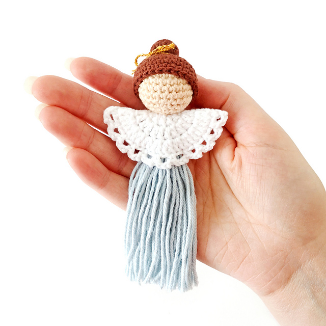 Ravelry: Easy Angel Ornament pattern by Fay Lyth