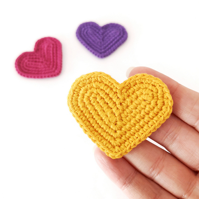 Ravelry: Easy Heart pattern by Fay Lyth