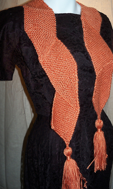 Ravelry: Origami Scarf pattern by Ava Lynne Green