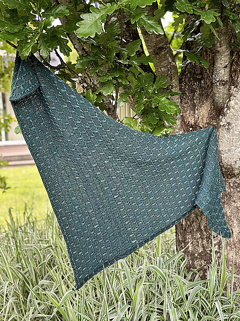 Ravelry: Just a Little pattern by Susan Ashcroft