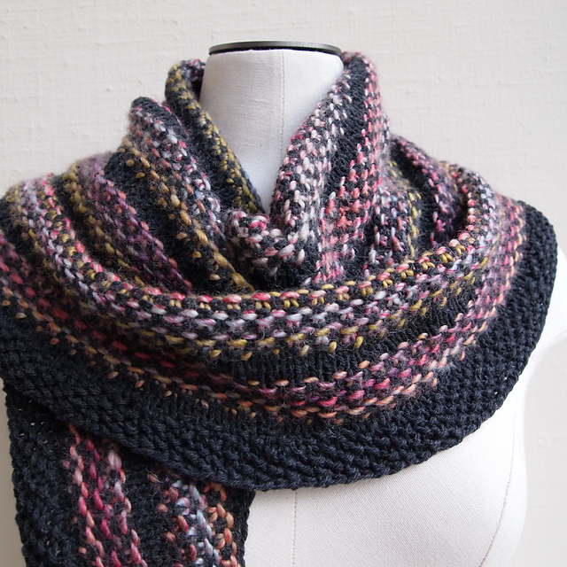 Ravelry: Linen Weave Crescent pattern by Susan Ashcroft