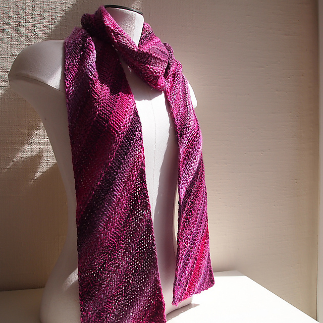 Ravelry: Quaker Yarn Stretcher Rectangle pattern by Susan Ashcroft