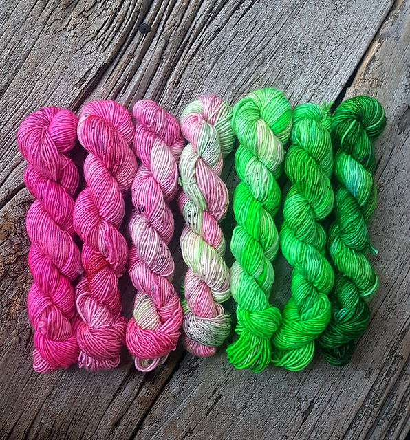 Ravelry: Stitch Noir Fingering Single Ply