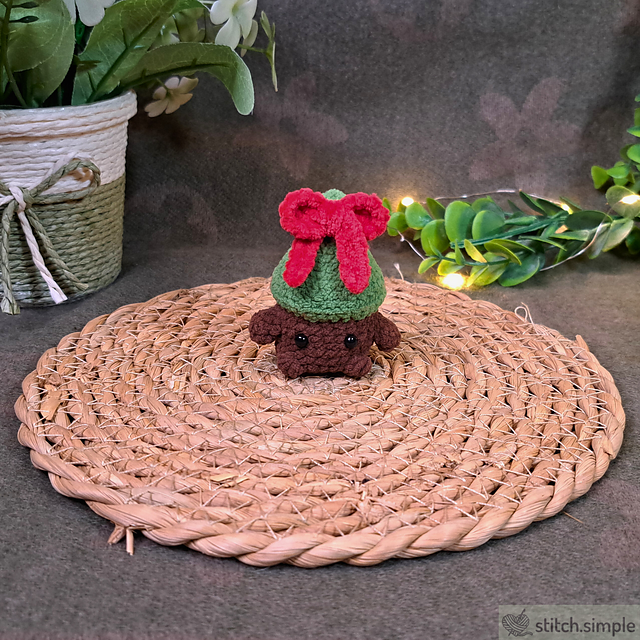 Ravelry: Holly the Christmas Tree pattern by Stitch Simple