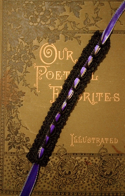 Ravelry: Art Nouveau Bookmark pattern by Lauren McGoveran