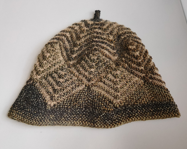 Ravelry: Domino Cap pattern by Marianne Isager
