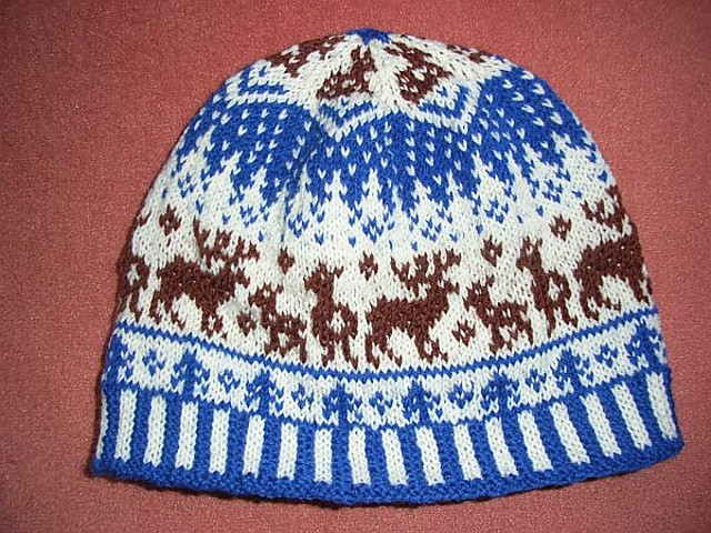 Ravelry: Deer family beanie pattern by Sandra Jäger