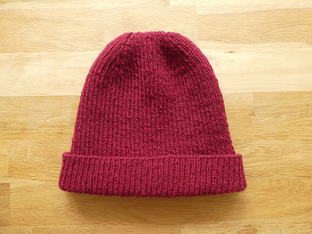 Ravelry: Simple Ribbed Hat pattern by Naoko Ogawa