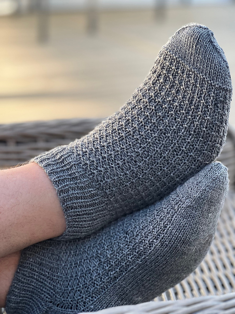 Ravelry: Pai labber pattern by Christine Fjellheim