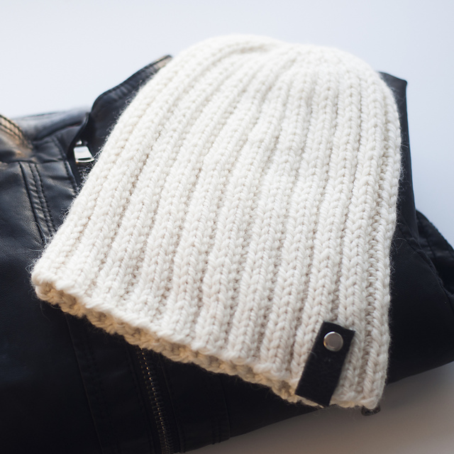 Ravelry: Ribbestrikket lue pattern by Tina Hauglund