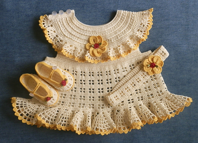 Ravelry: Newborn Baby Girl Dress Set pattern by Annette Sanko