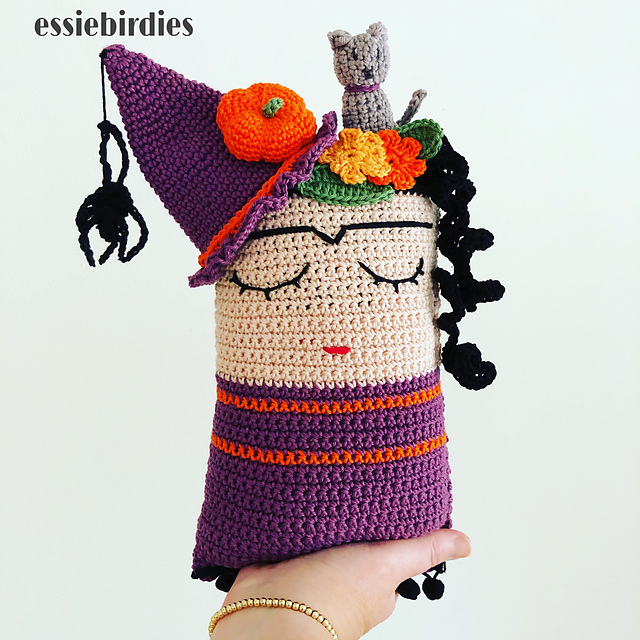 Ravelry: Frida the witch pattern by Esther Vogelaar