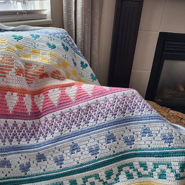 Ravelry: Heart & Soul Mosaic Hearts pattern by Sunshine and Serendipity