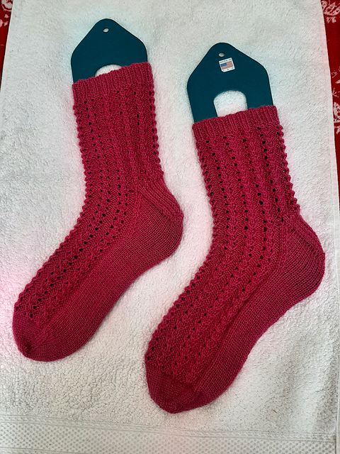 Ravelry: Lace Ribs pattern by Mary Hickmott