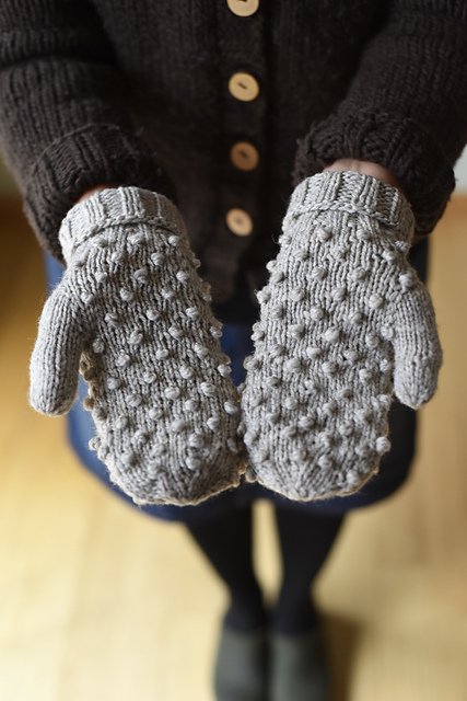 Ravelry: Hen of the Woods Mittens pattern by Susan B. Anderson