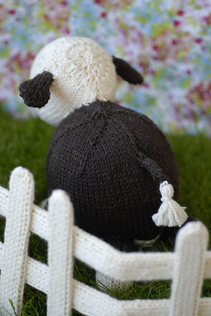 Ravelry: Picket Fence pattern by Susan B. Anderson