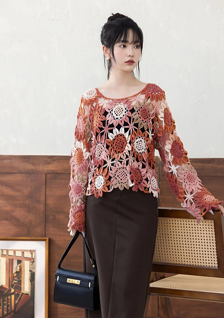 Ravelry: Sunflower Motif Top pattern by Susan's family