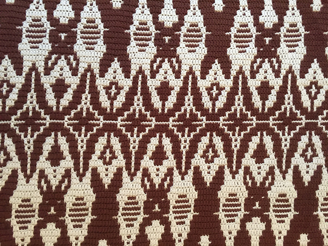 Ravelry: Mosaic Bunny Runner pattern by Susanne Anacker